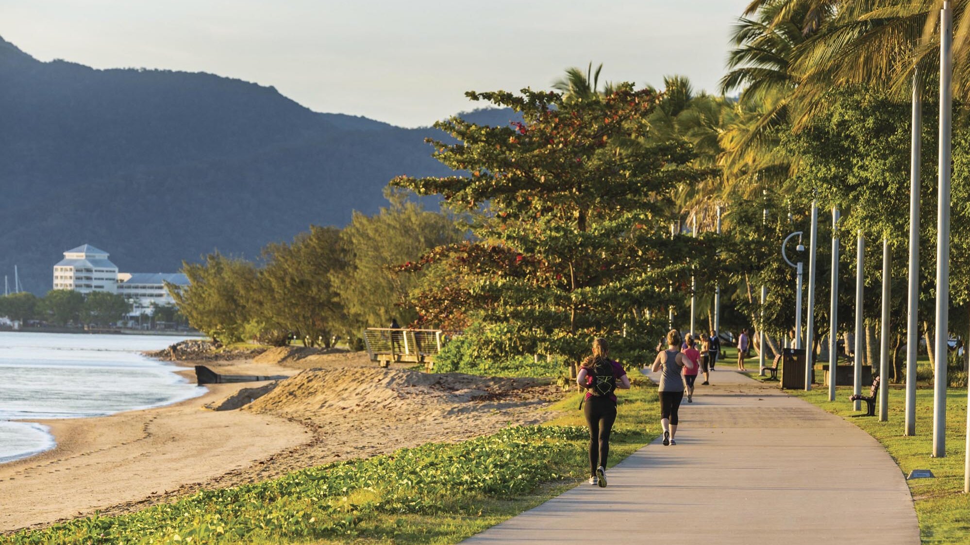 Best place to stay in Cairns | Hides Hotel