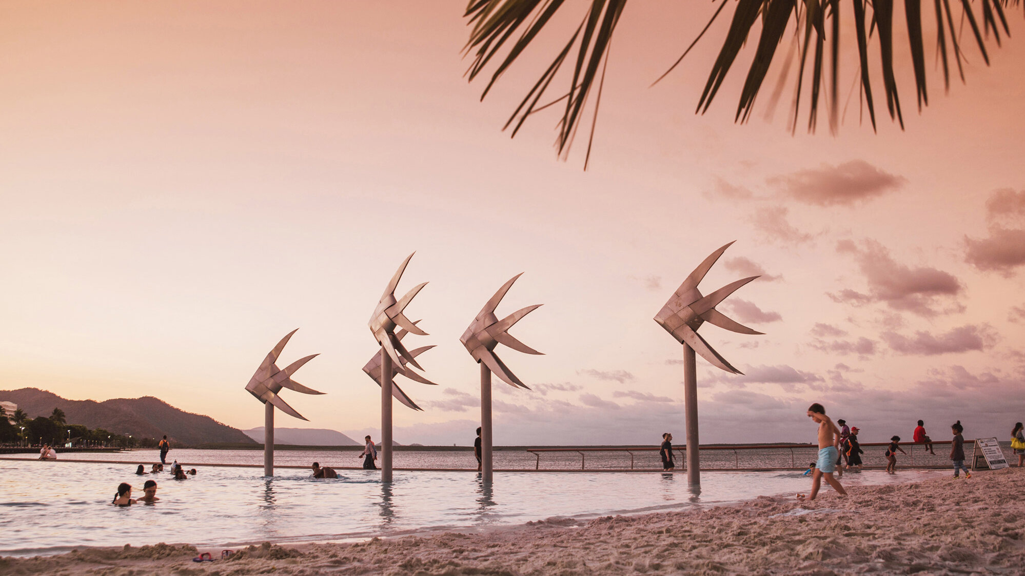 Best place to stay in Cairns | Hides Hotel